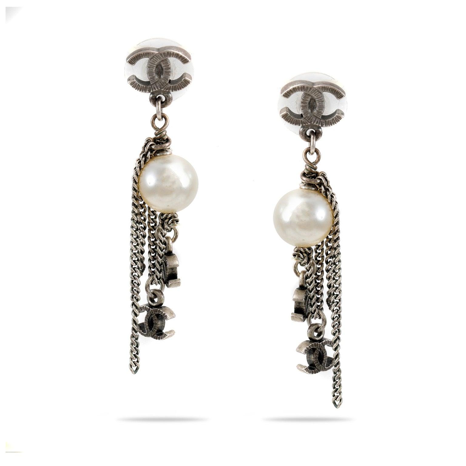 Chanel Pearl Drop w/ Silver Dripping Chains Earrings – Only Authentics